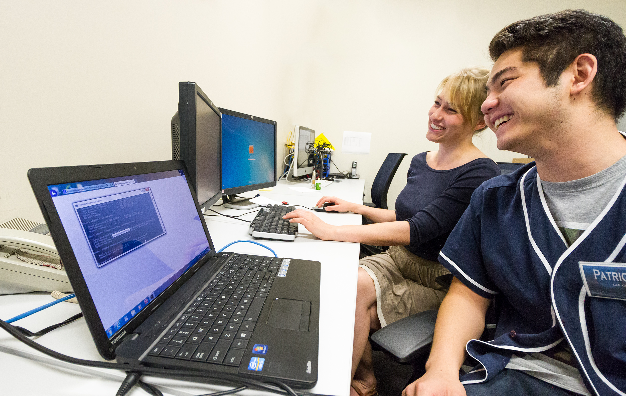 Hiring: Student Lab Consultants - UCLA Social Sciences Computing